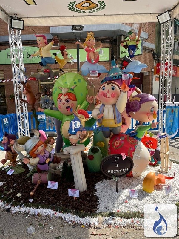 Fotos de la Falla Camí Nou de Picanya infantil 2024, obra de Ángel ...